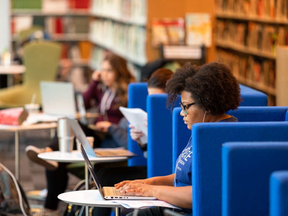 Admissions & Aid at Moore | Moore College